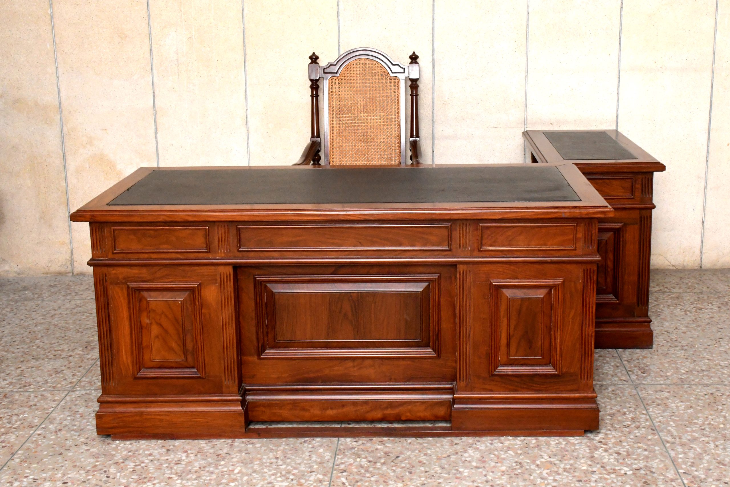 Office Table - Bashir Design Furniture